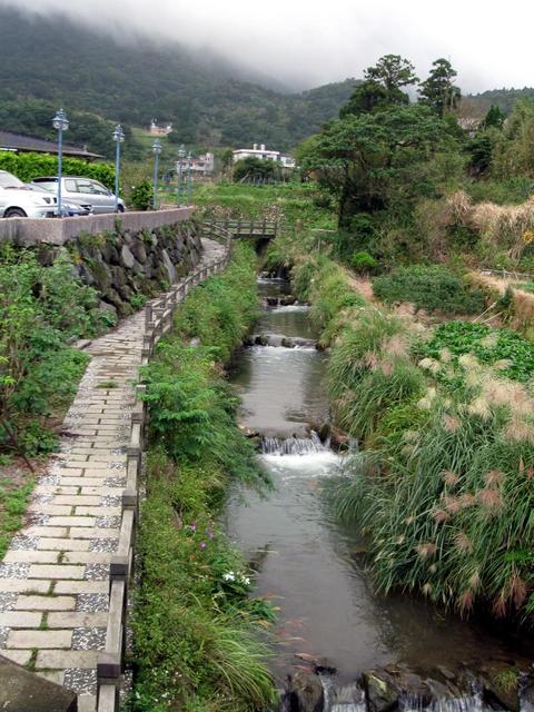 Revisiting Yang Ming Shan | Visions of Travel