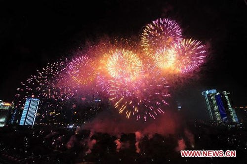 Shenzhen SEZ 30s Anniversary Firework Display : Huge Disappointment ...