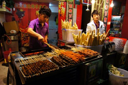 Chinese Street Food : Zhong Shan shopping street – Xiamen | Visions of ...