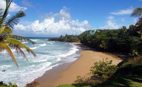 The beaches of Rincon : Puerto Rico | Visions of Travel