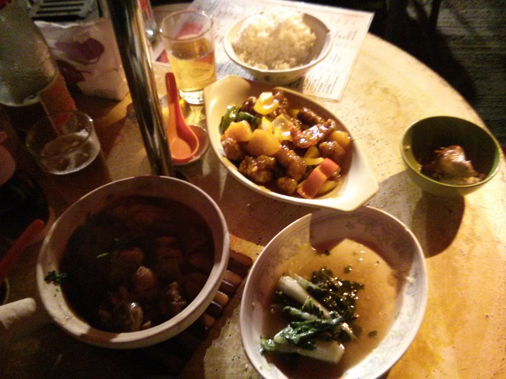 Eating at a Dai Pai Dong : Hong Kong | Visions of Travel