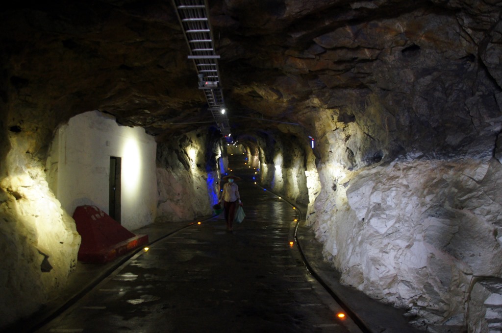 Lion Mountain Howitzer Park & Museum : Kinmen Island | Visions of Travel