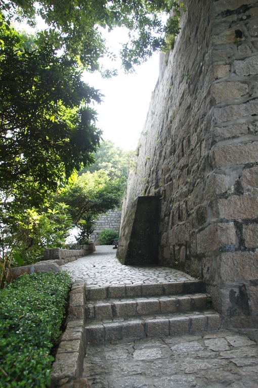 Guia Hill, Lighthouse & Fortress : Macau | Visions of Travel
