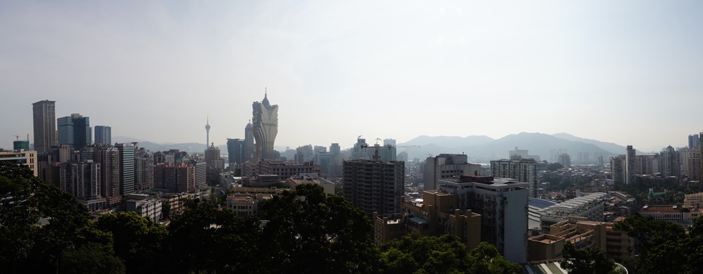 Guia Hill, Lighthouse & Fortress : Macau | Visions of Travel
