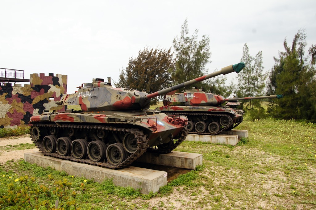 Ci Lake & Triangle Fort : Kinmen Island | Visions of Travel