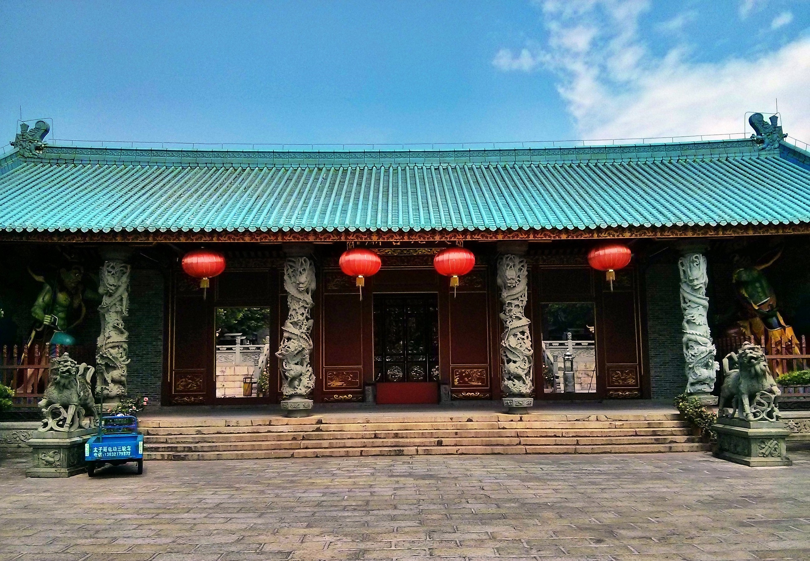 Chiwan Queen of Heaven Tianhou Temple : Shenzhen | Visions of Travel