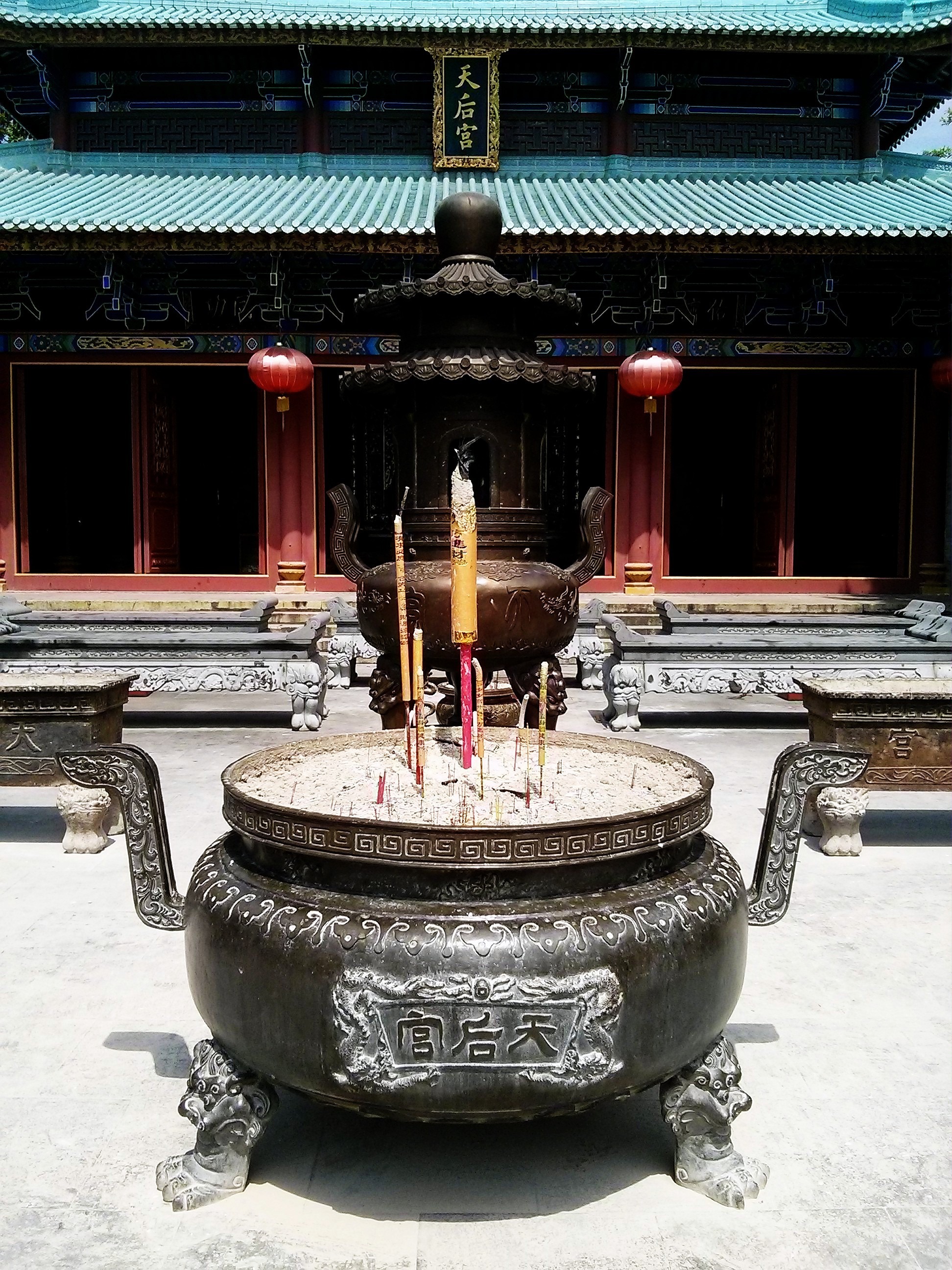 Chiwan Queen of Heaven Tianhou Temple : Shenzhen | Visions of Travel
