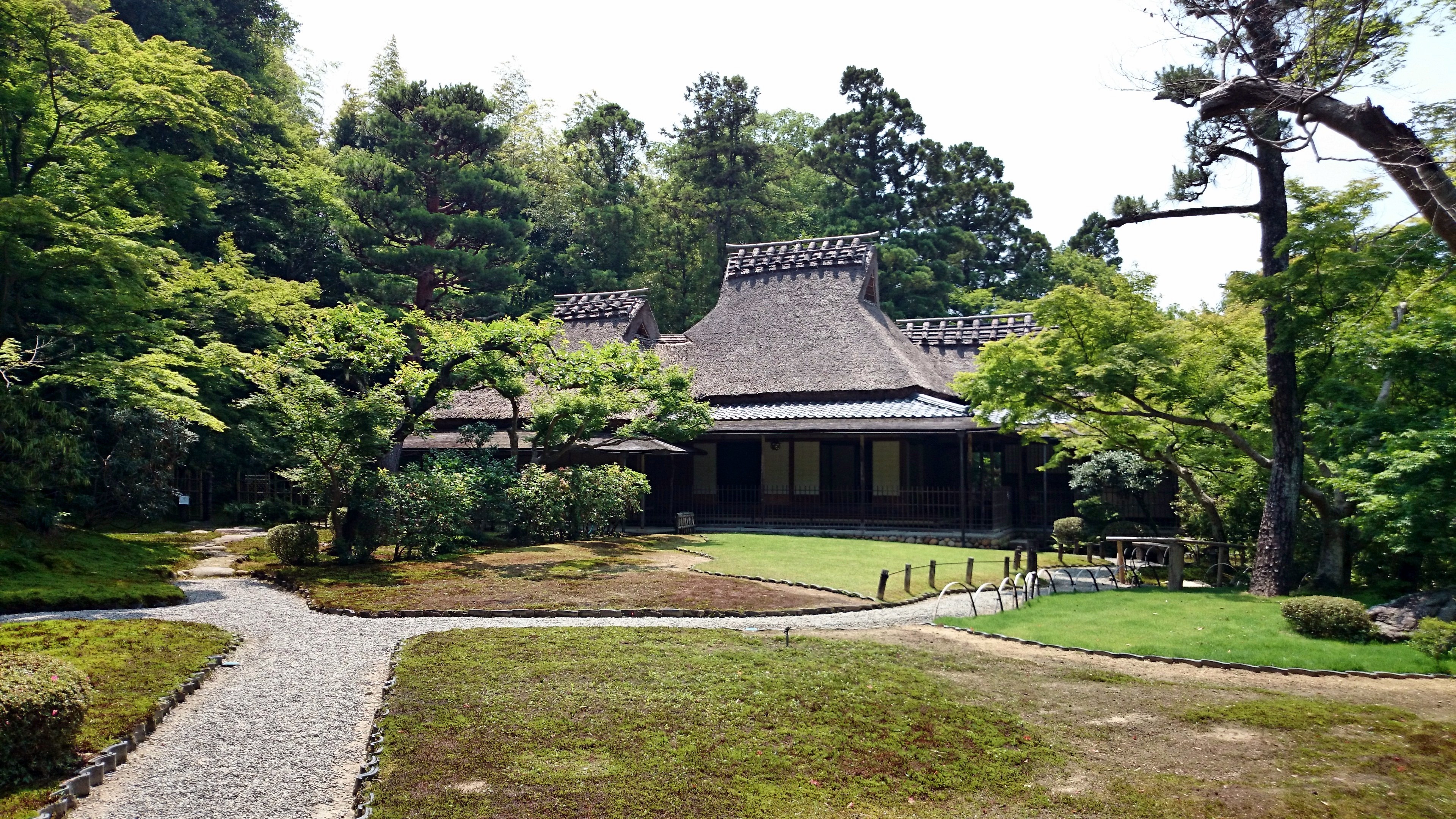 Isuien & Yoshikien Japanese Gardens : Nara Park | Visions of Travel