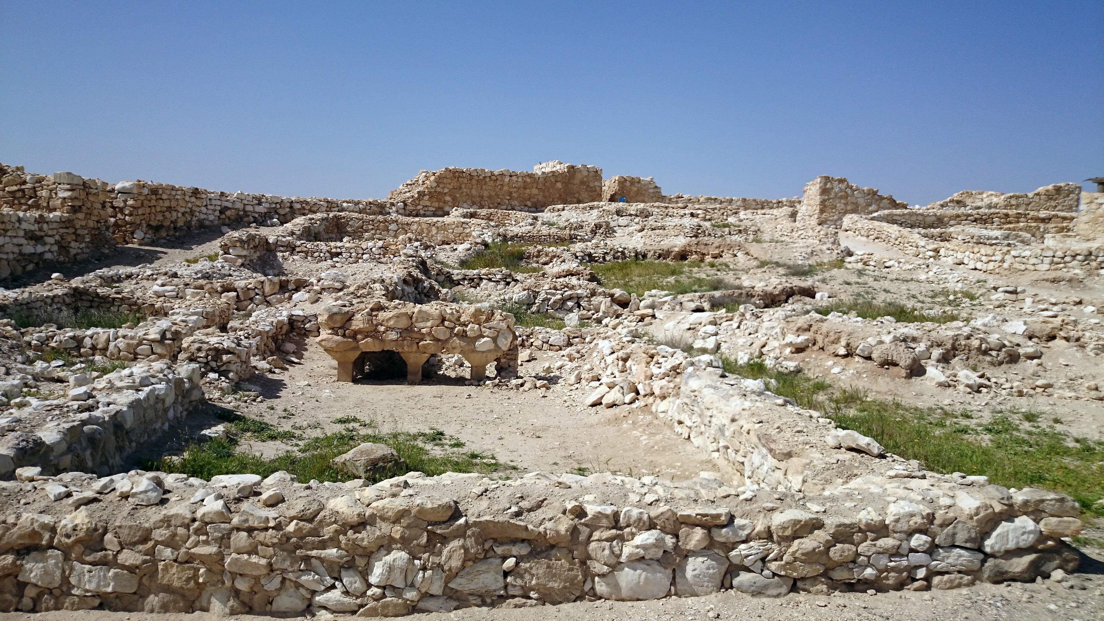 The ancient city of Tel Arad : Negev – Southern Israel | Visions of Travel