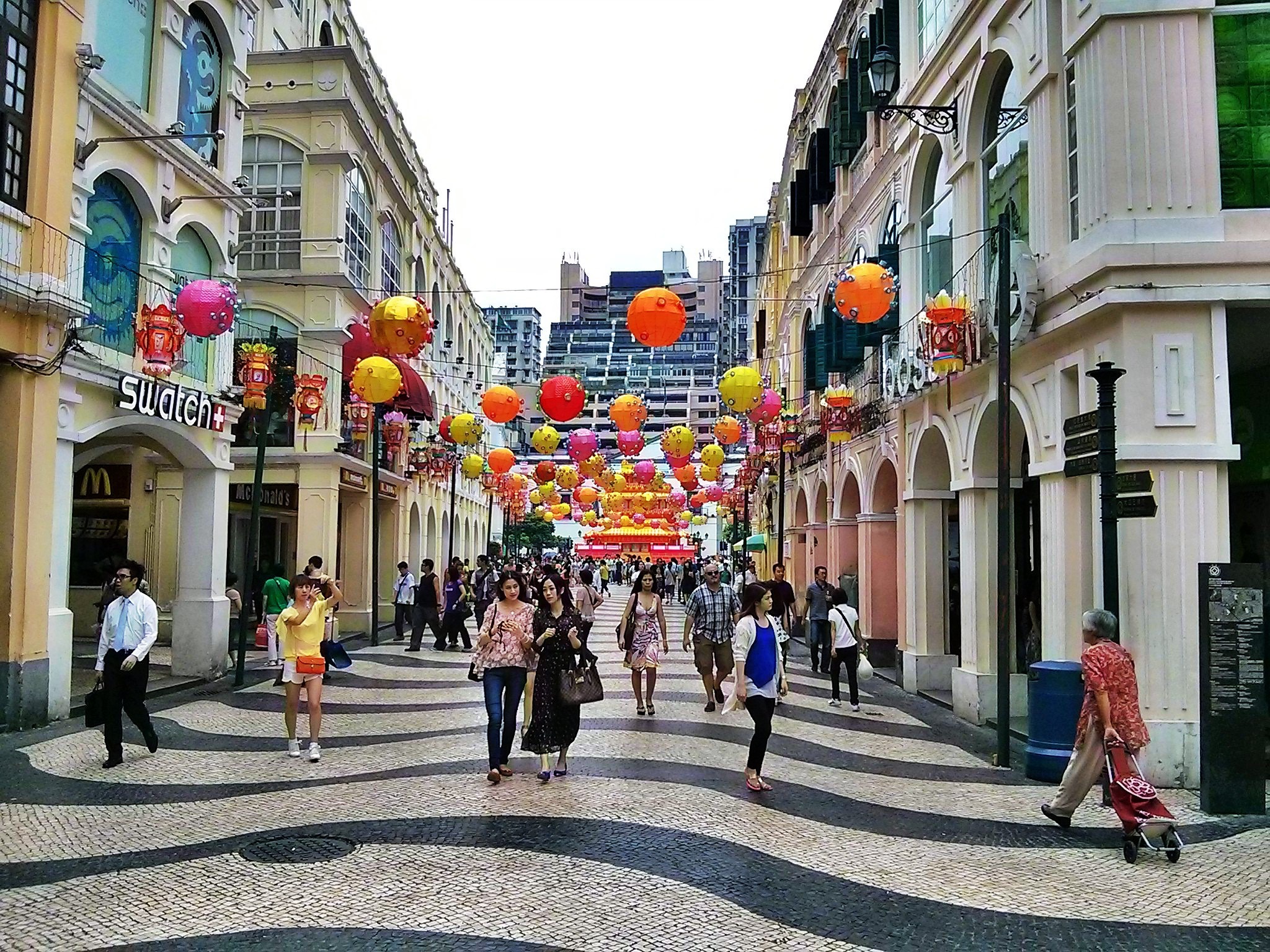 Senado Square : Macau | Visions of Travel