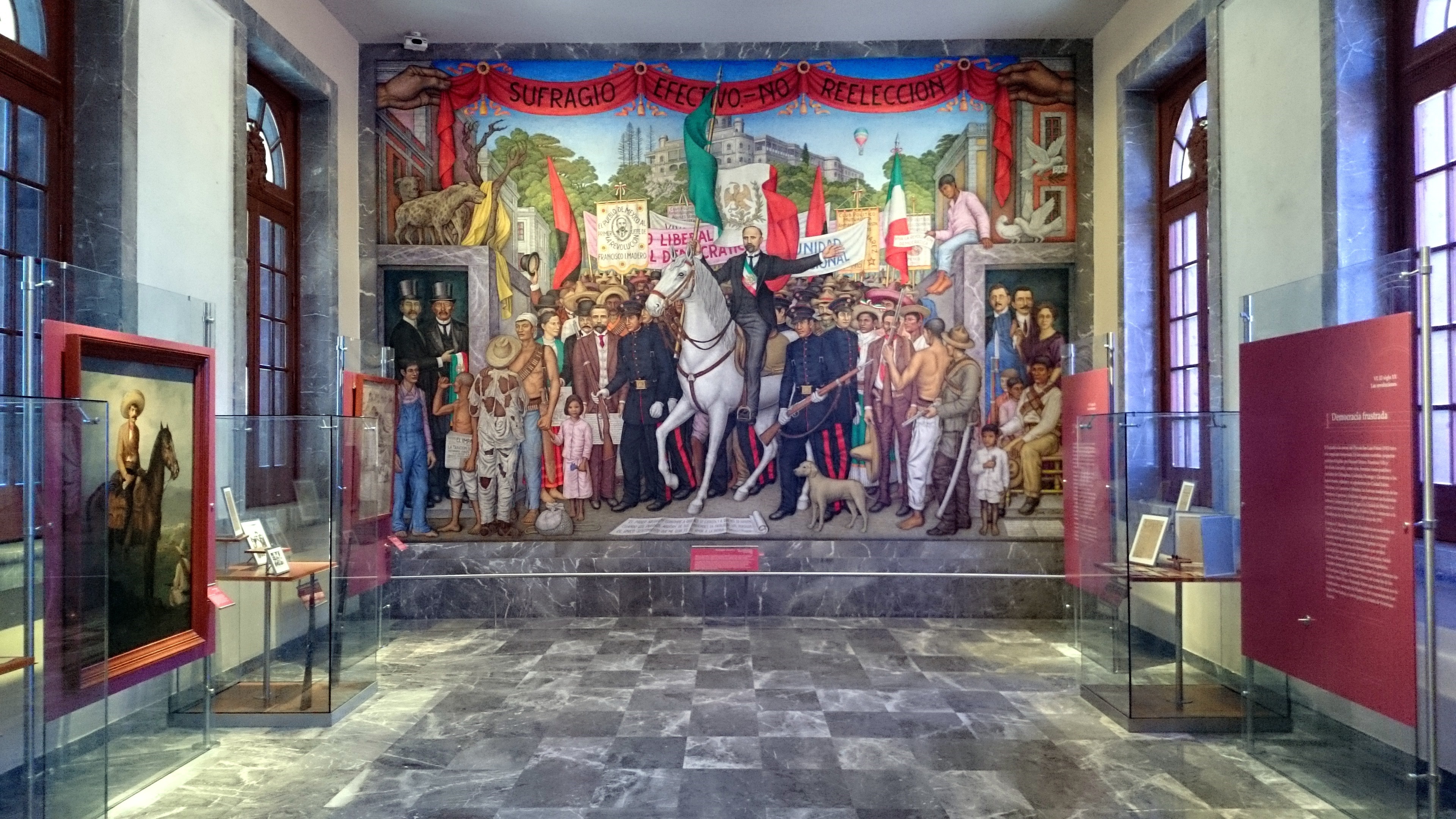 National Museum of History at Chapultepec Castle : Mexico City ...