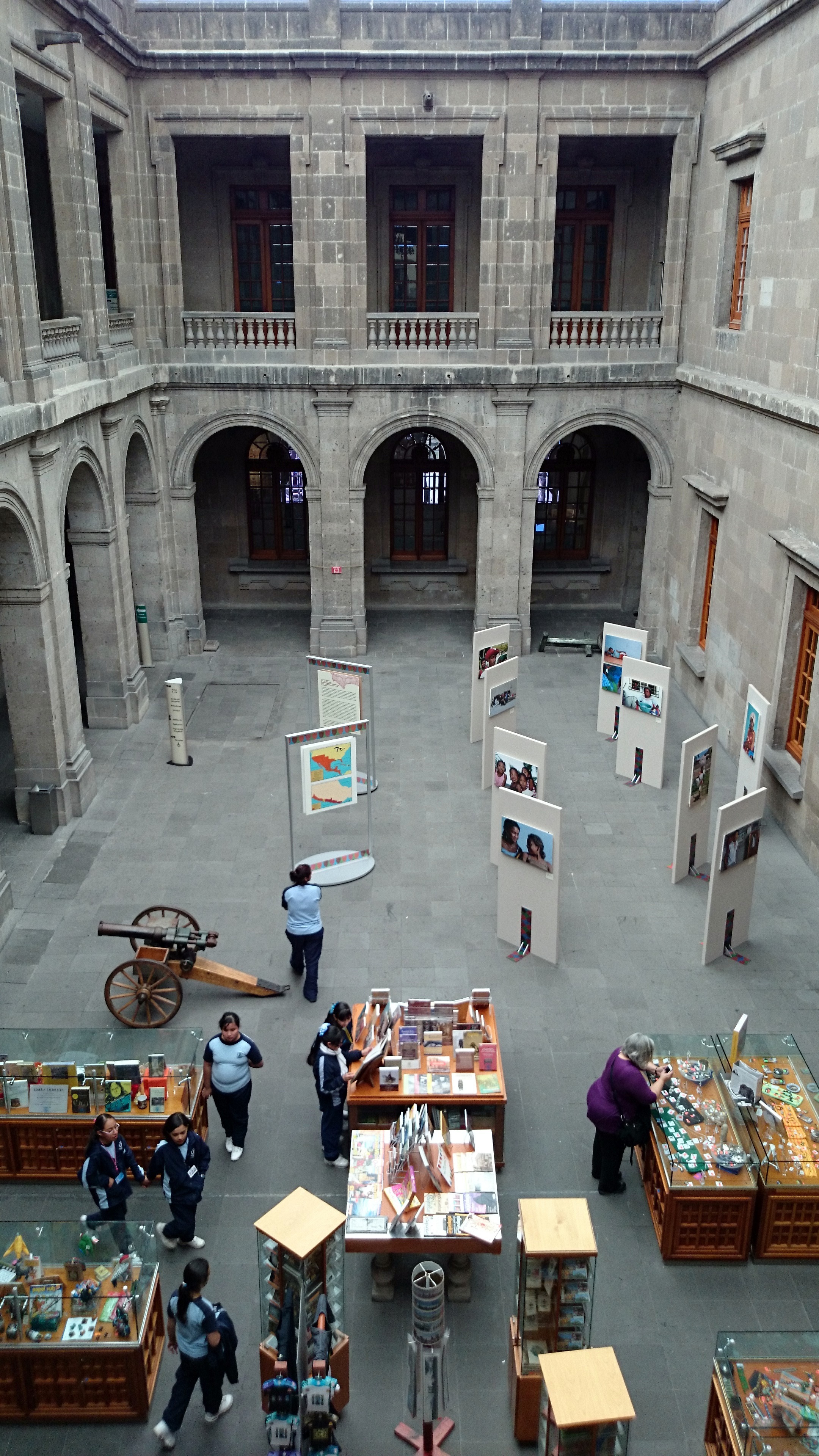 National Museum of History at Chapultepec Castle : Mexico City ...