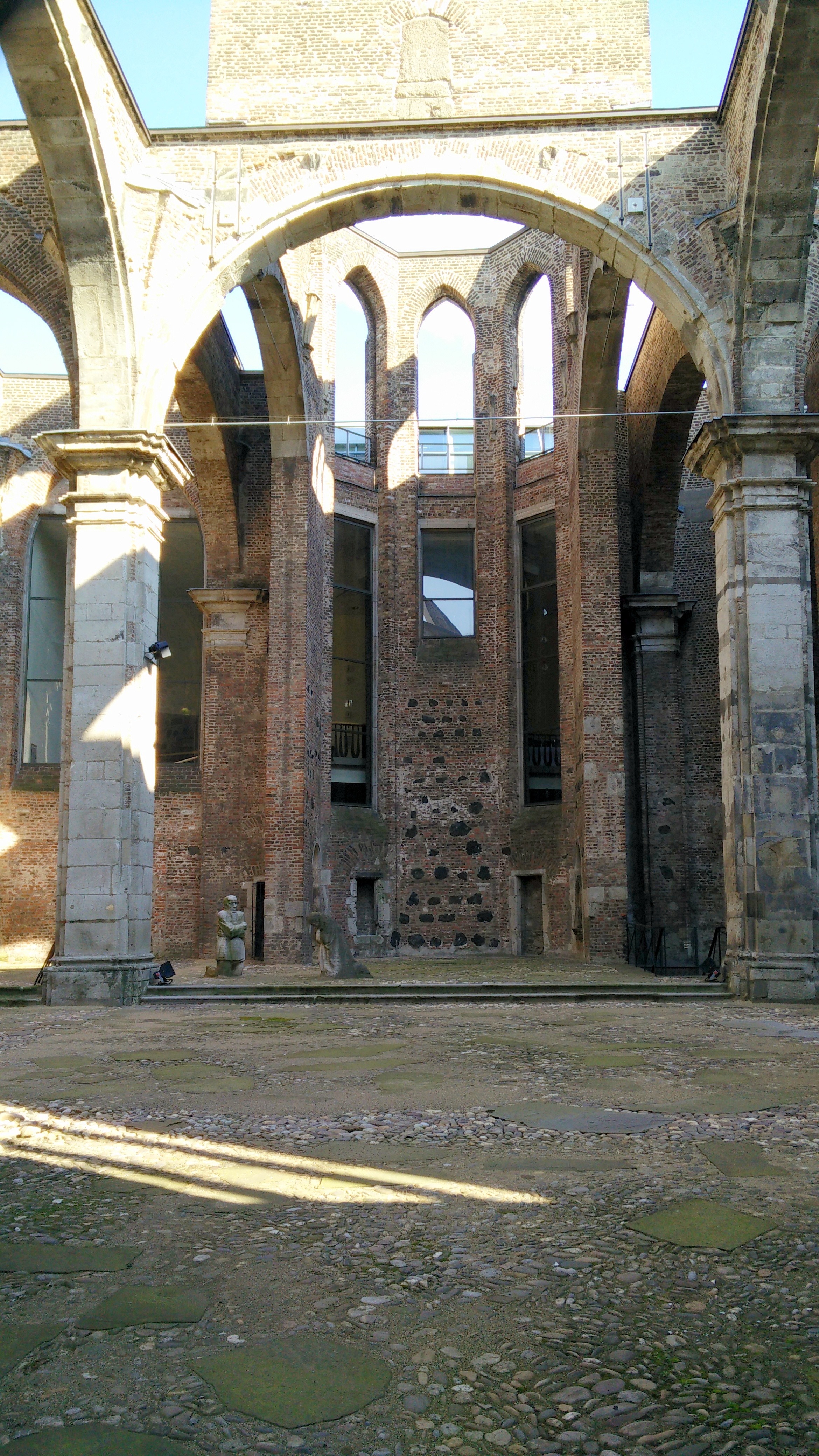 Monasteries and Churches walk through Cologne Old Town | Visions of Travel