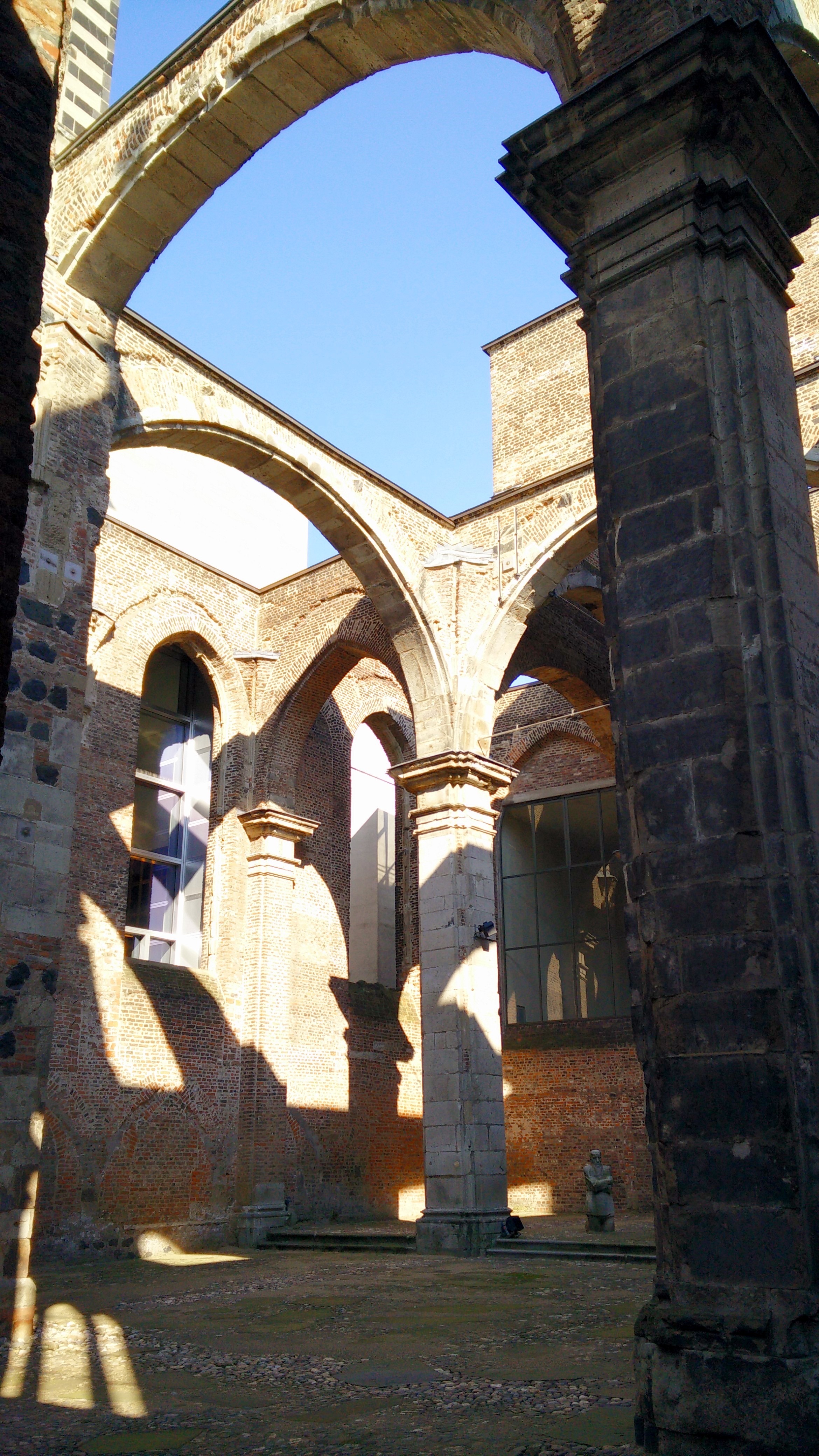 Monasteries and Churches walk through Cologne Old Town | Visions of Travel