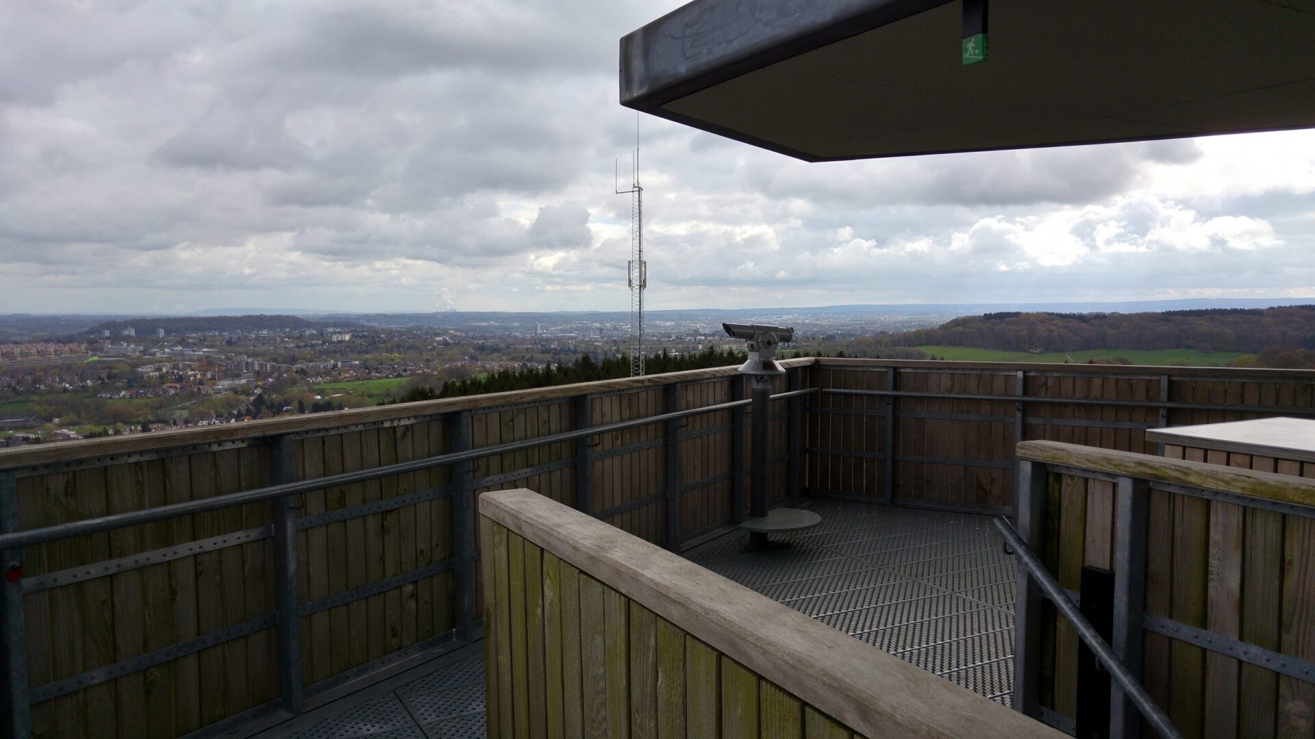 Wilhelmina Tower 3-country scenic views : Vaalserberg | Visions of Travel