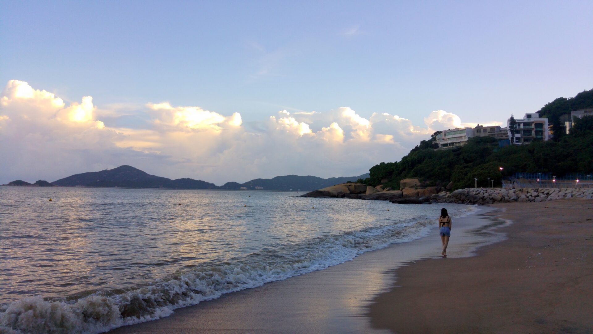 Coloane Village & Cheoc Van Beach : Macau | Visions of Travel