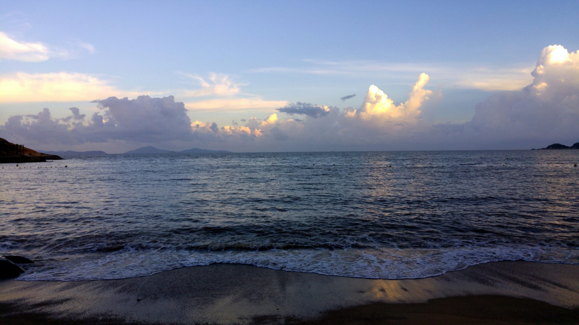 Coloane Village & Cheoc Van Beach : Macau | Visions of Travel