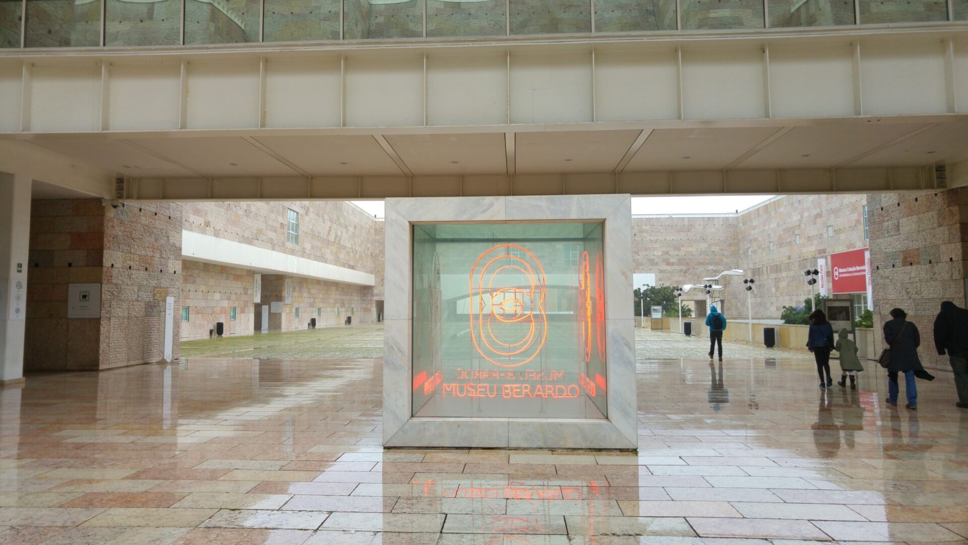 Berardo Collection Museum & Jeronimos Monastery : Lisbon | Visions of ...