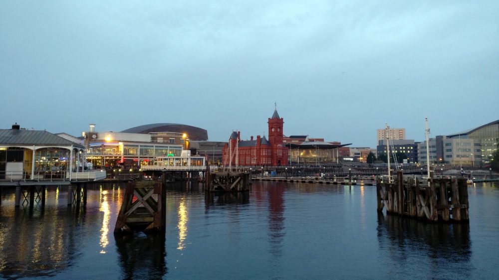 Cardiff Bay Waterfront : Wales | Visions of Travel