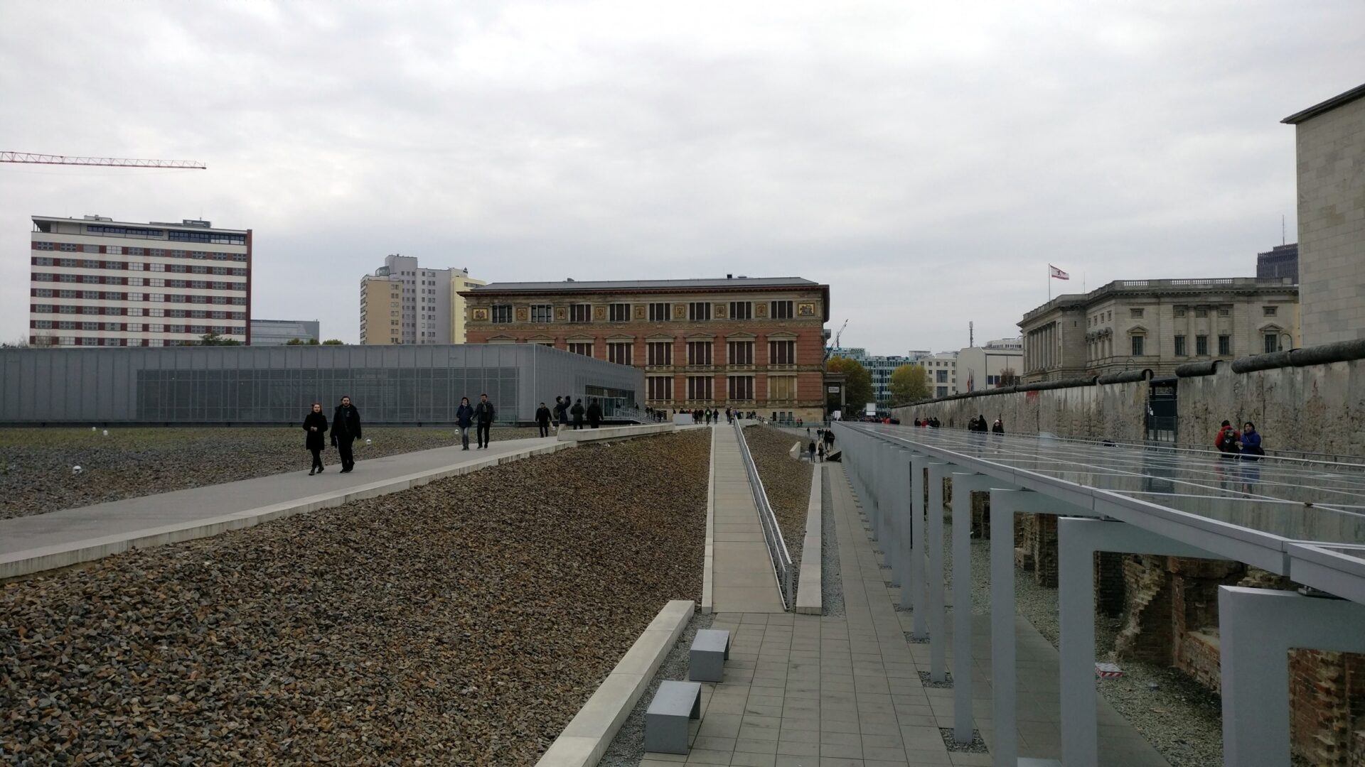 Checkpoint Charlie & Gendarmenmarkt : Berlin | Visions of Travel