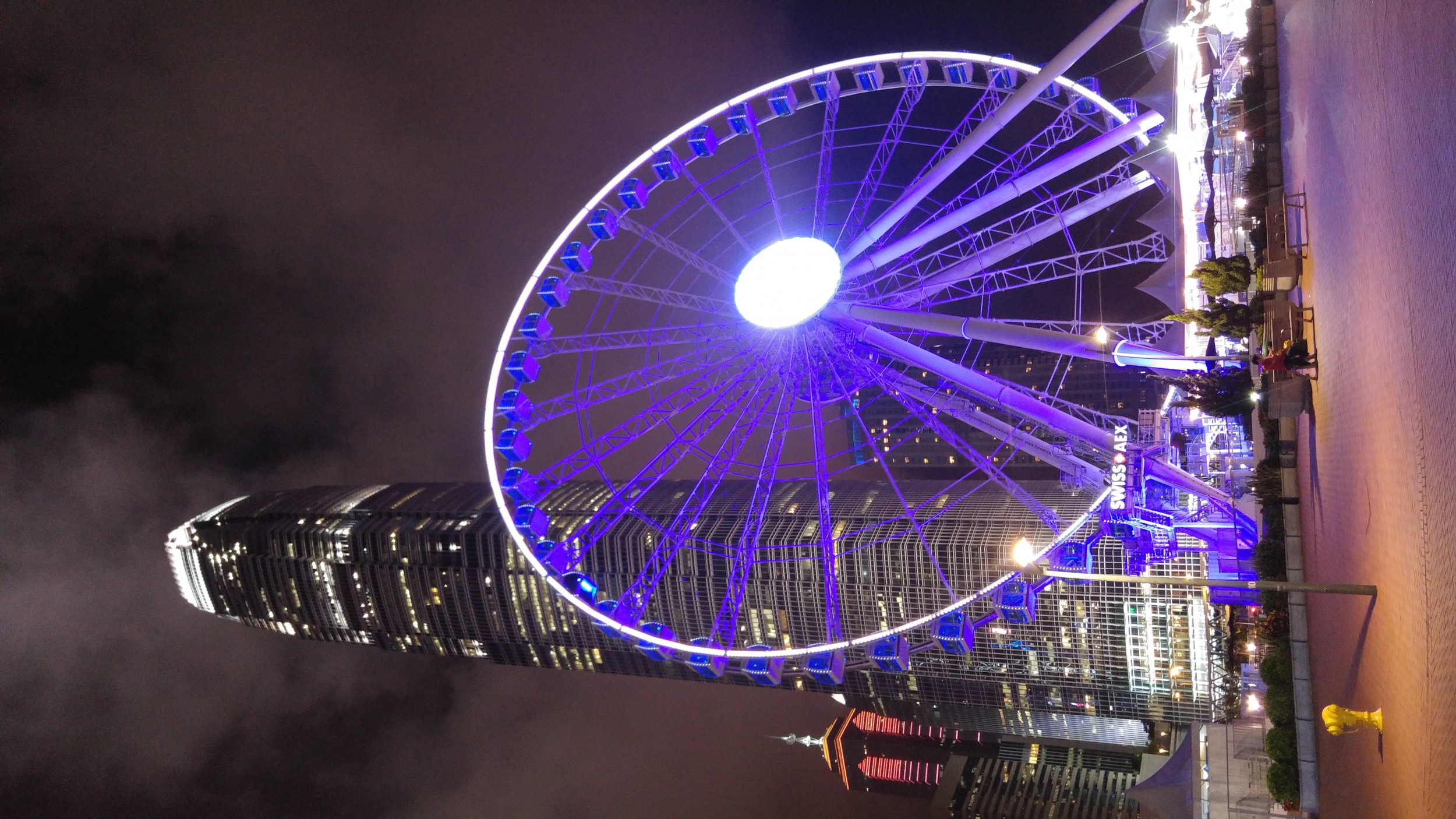 Hong Kong Observation Ferris Wheel | Visions of Travel