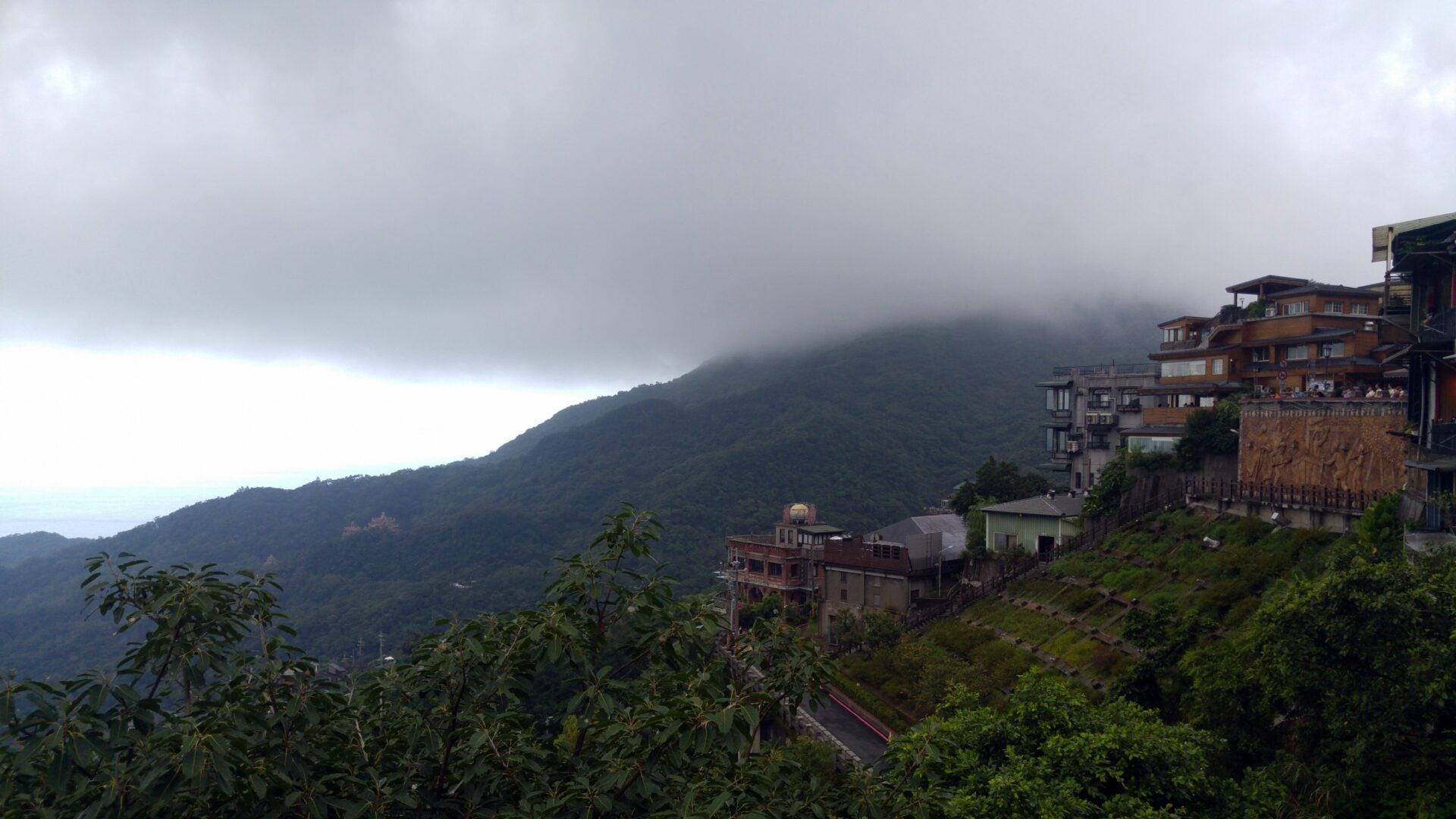 Walking tour of Jiufen : Taiwan | Visions of Travel