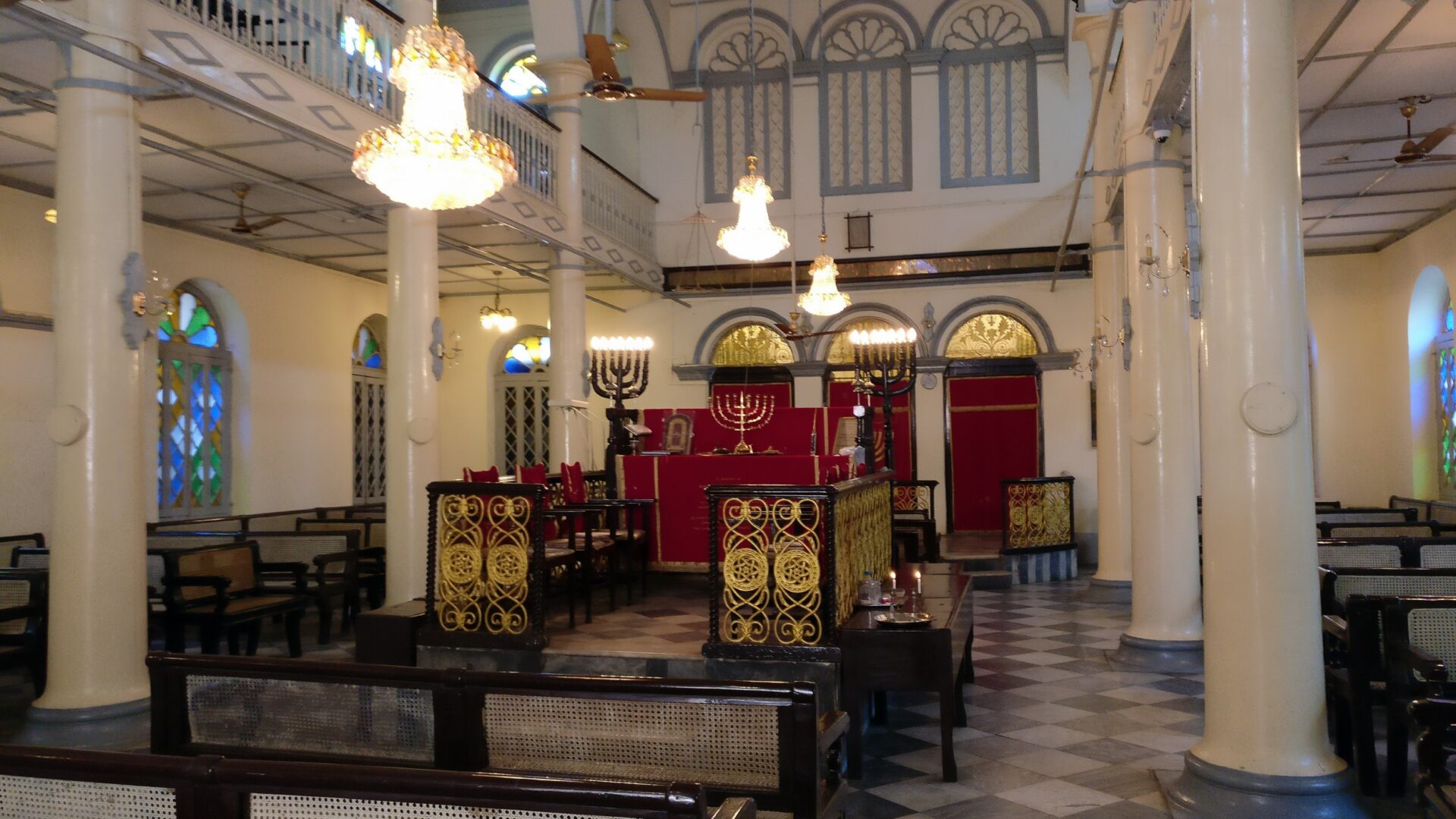 Musmeah Yeshua Synagogue: Yangon Burma | Visions of Travel