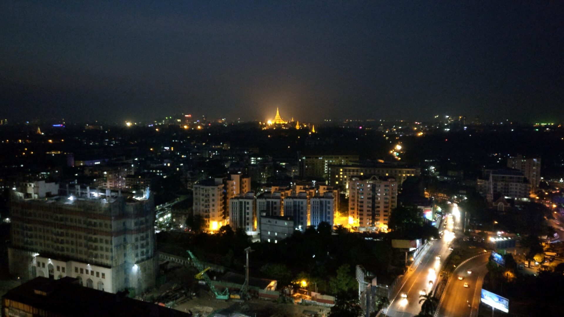 Yangon Yangon Rooftop Bar scenic views: Burma | Visions of Travel