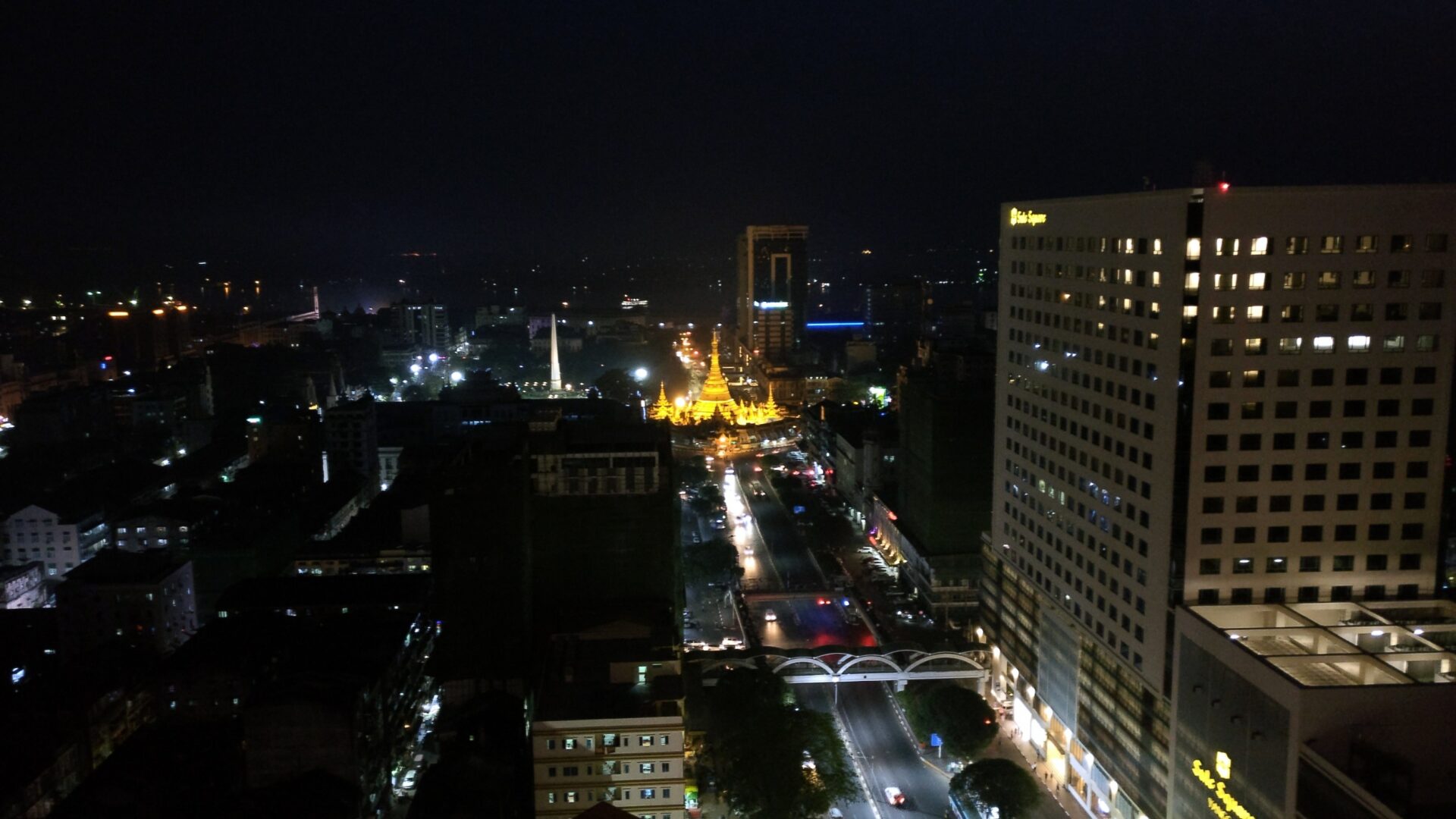 Yangon Yangon Rooftop Bar scenic views: Burma | Visions of Travel