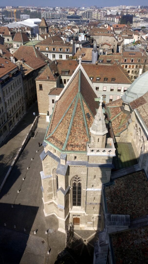 Saint-Pierre Cathedral : Geneva | Visions of Travel