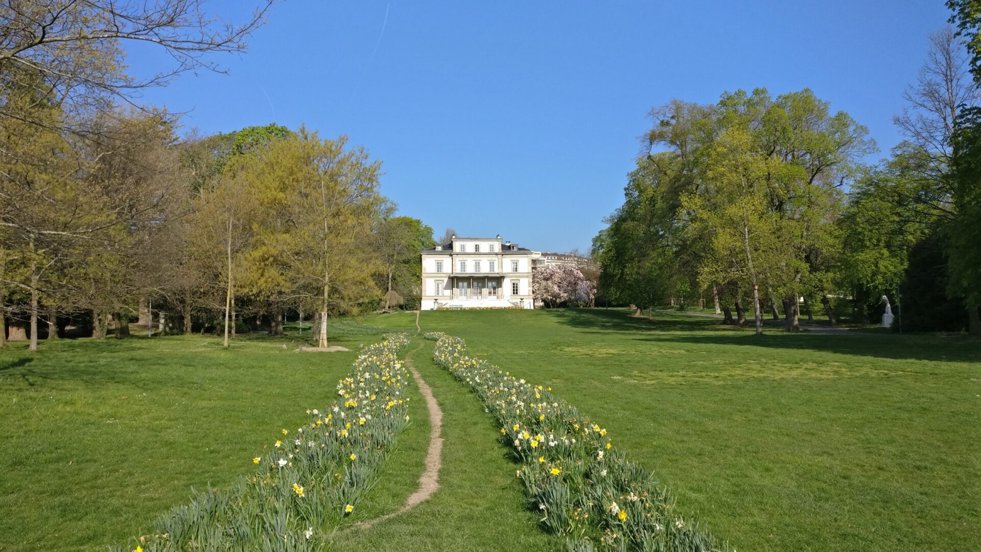 Lake Geneva Parc Barton and Botanical Garden Switzerland (18) | Visions ...