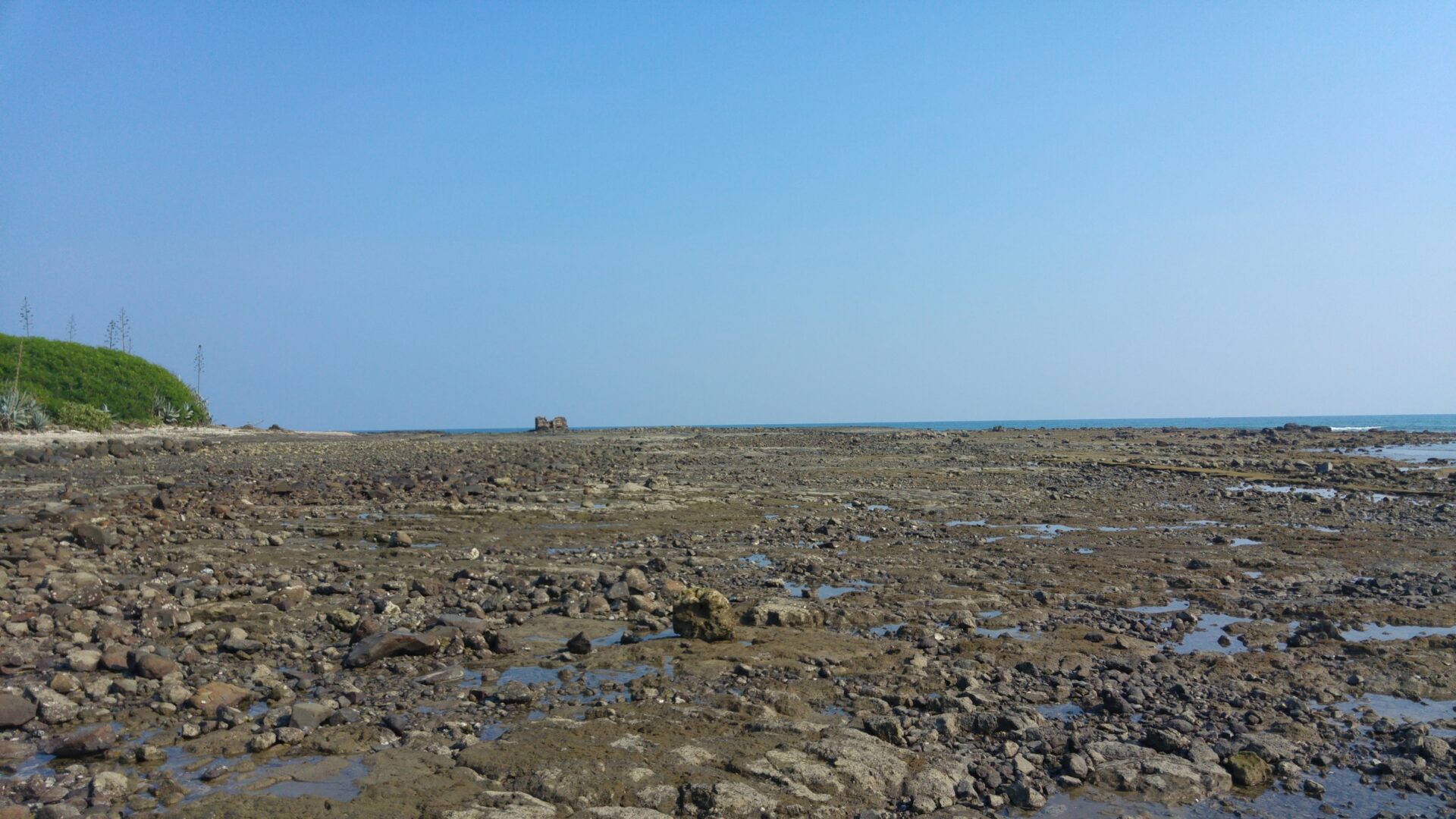 Shihli beach and Shetou Hill : Penghu | Visions of Travel