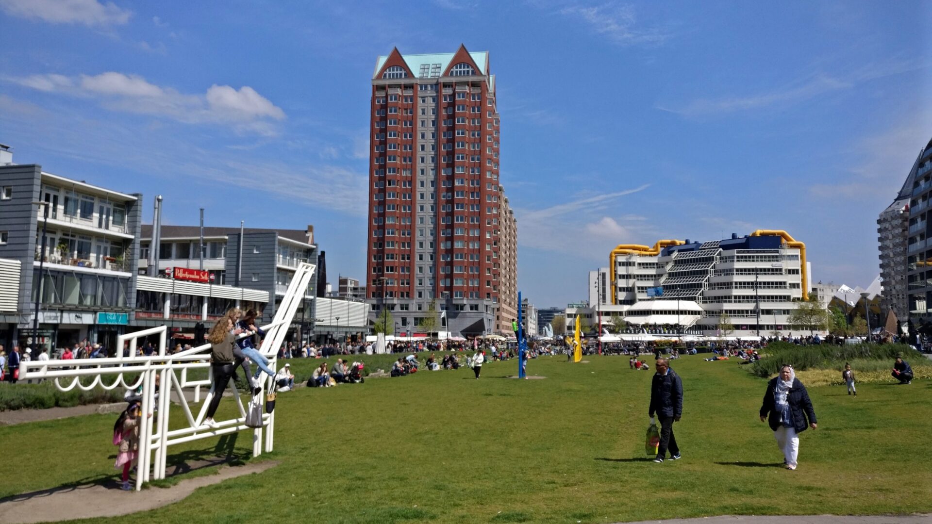 Walking tour of Rotterdam : Netherlands | Visions of Travel