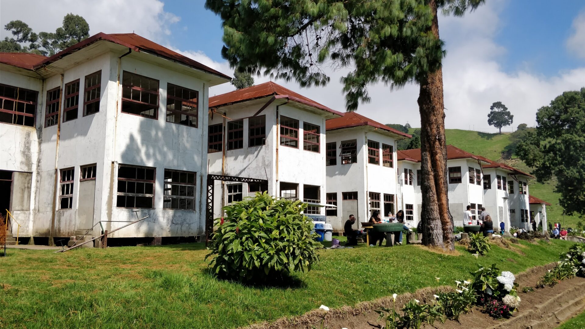 Sanatorium Dr. Carlos Duran Cartin : San Jose CR | Visions of Travel