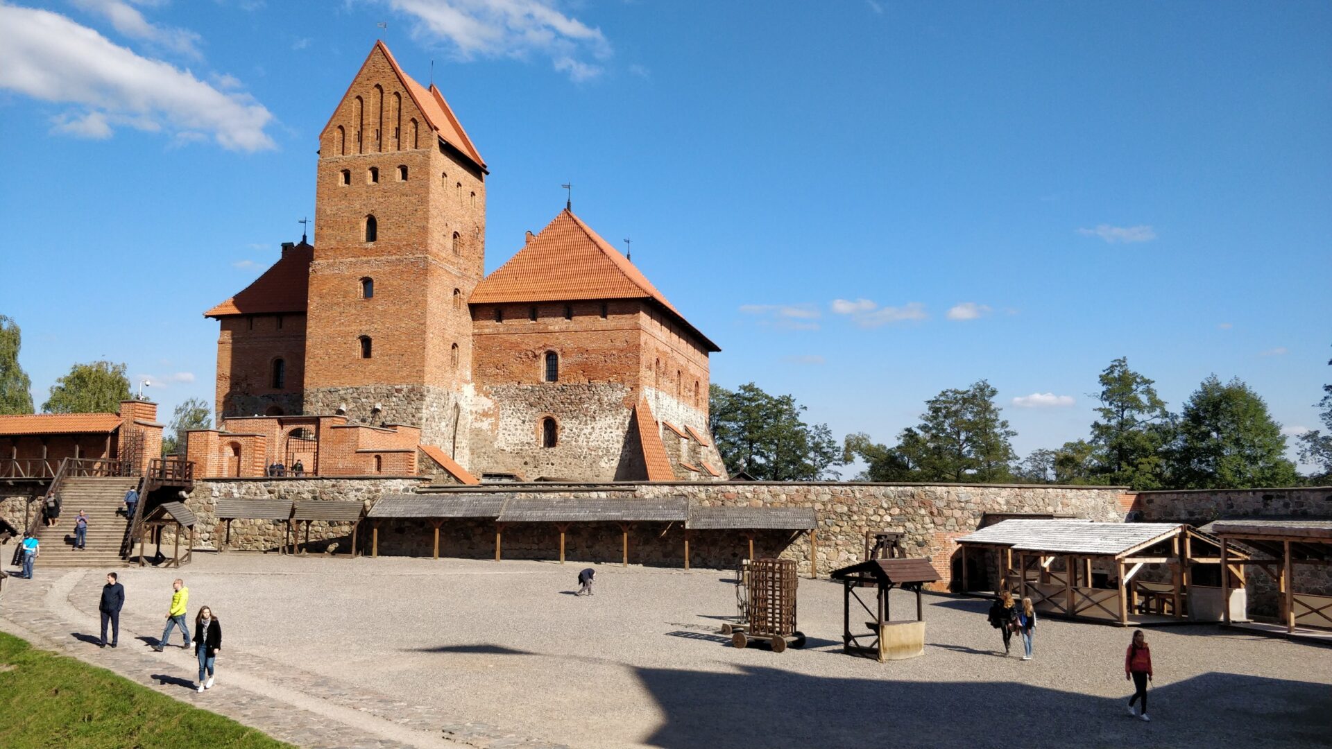 Trakai Castle : Lithuania | Visions of Travel