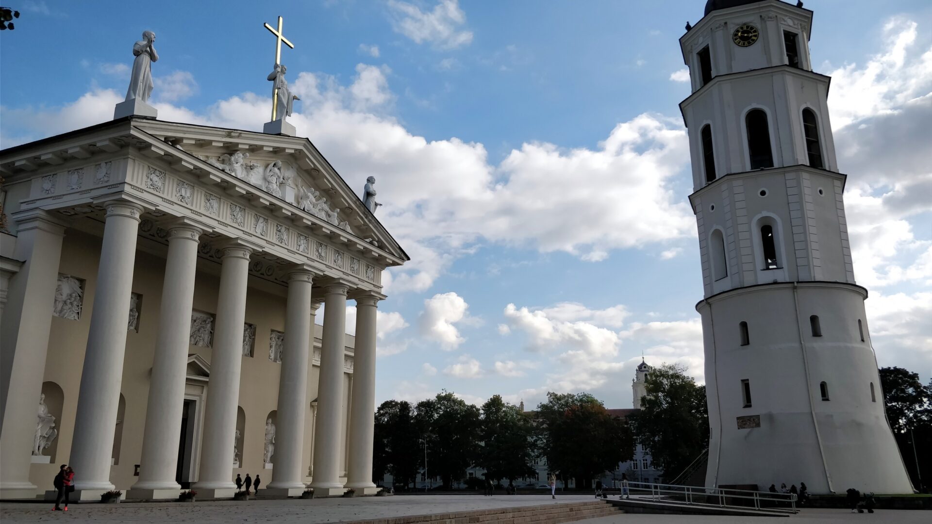 Walking tour of Vilnius : Lithuania | Visions of Travel