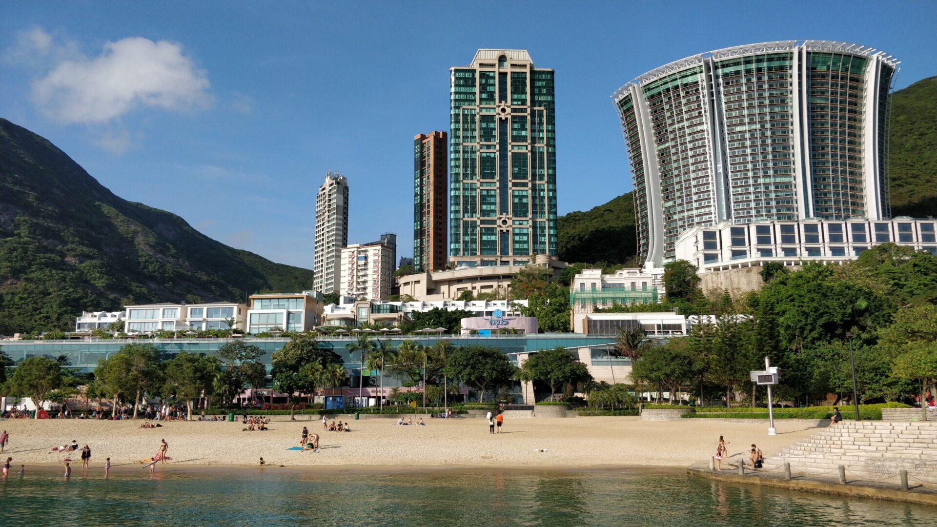 Repulse Bay Beach and Tin Hau Temple : Hong Kong | Visions of Travel