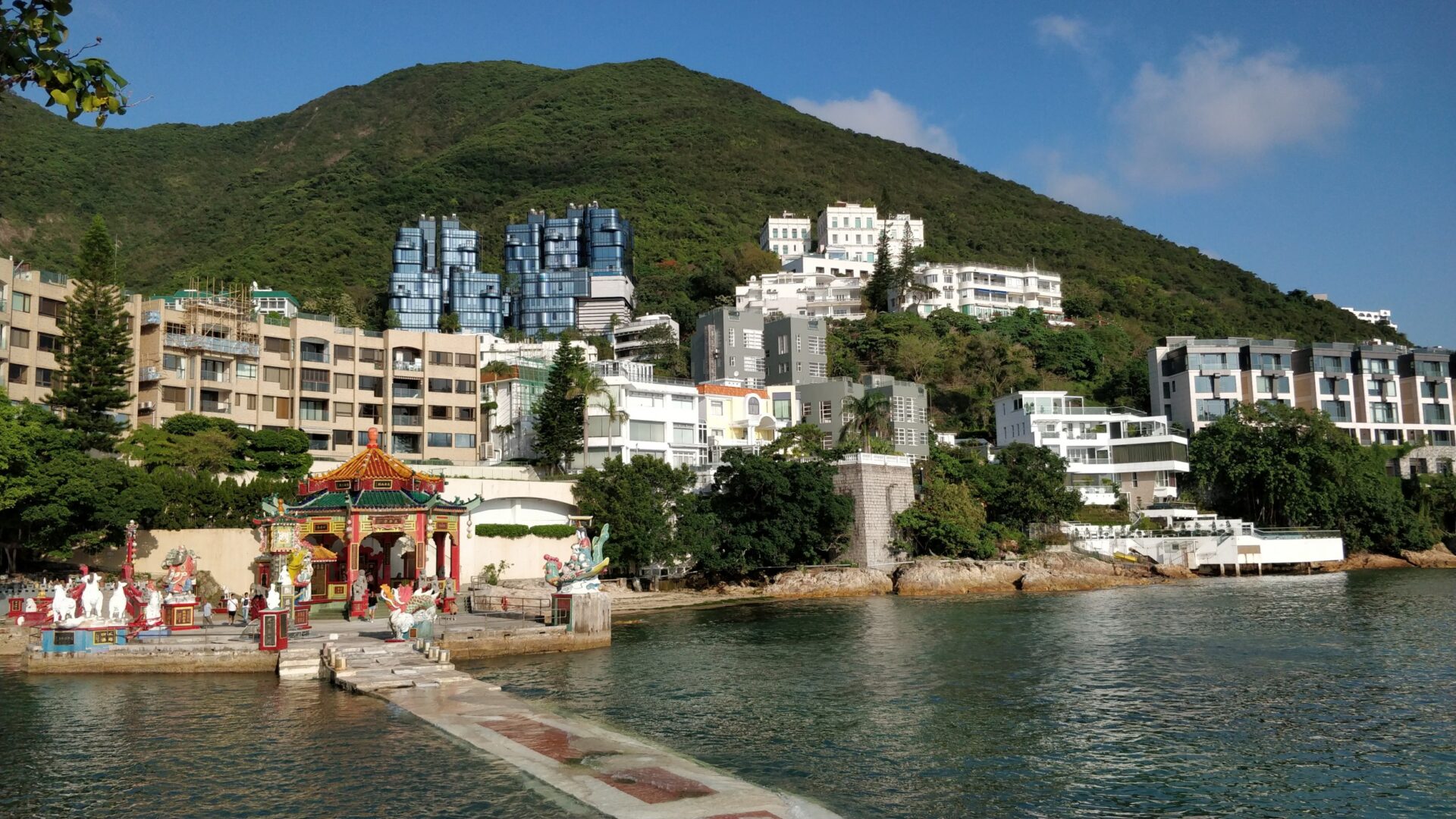 Repulse Bay Beach and Tin Hau Temple : Hong Kong | Visions of Travel