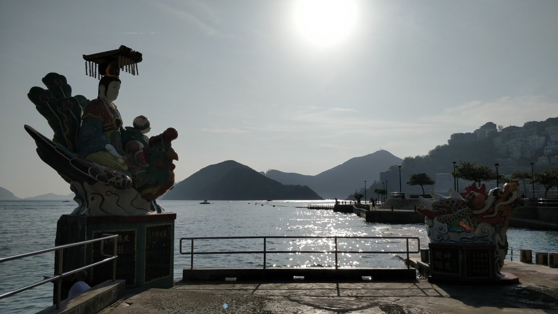 Repulse Bay Beach and Tin Hau Temple : Hong Kong | Visions of Travel