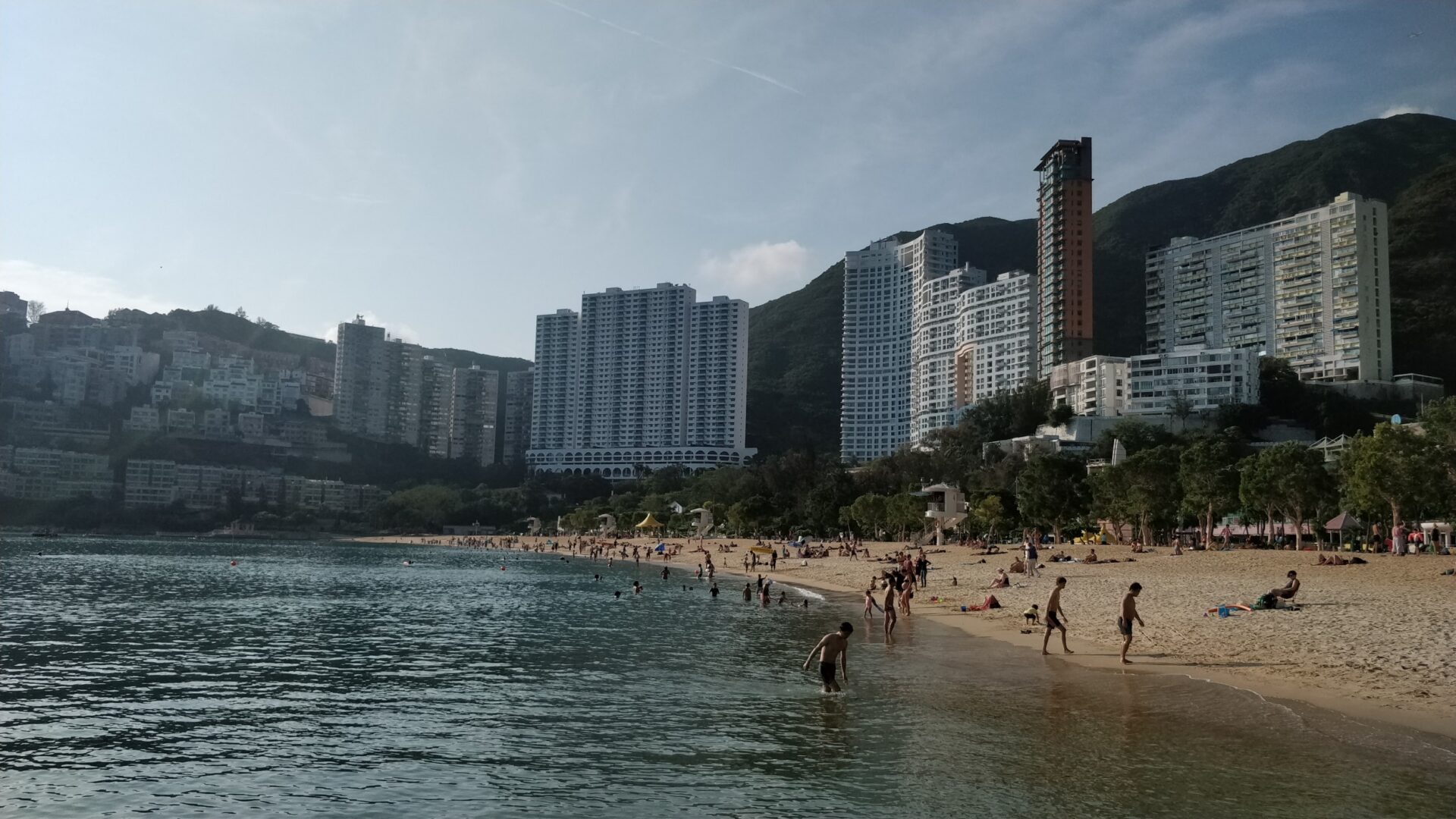 Repulse Bay Beach and Tin Hau Temple : Hong Kong | Visions of Travel