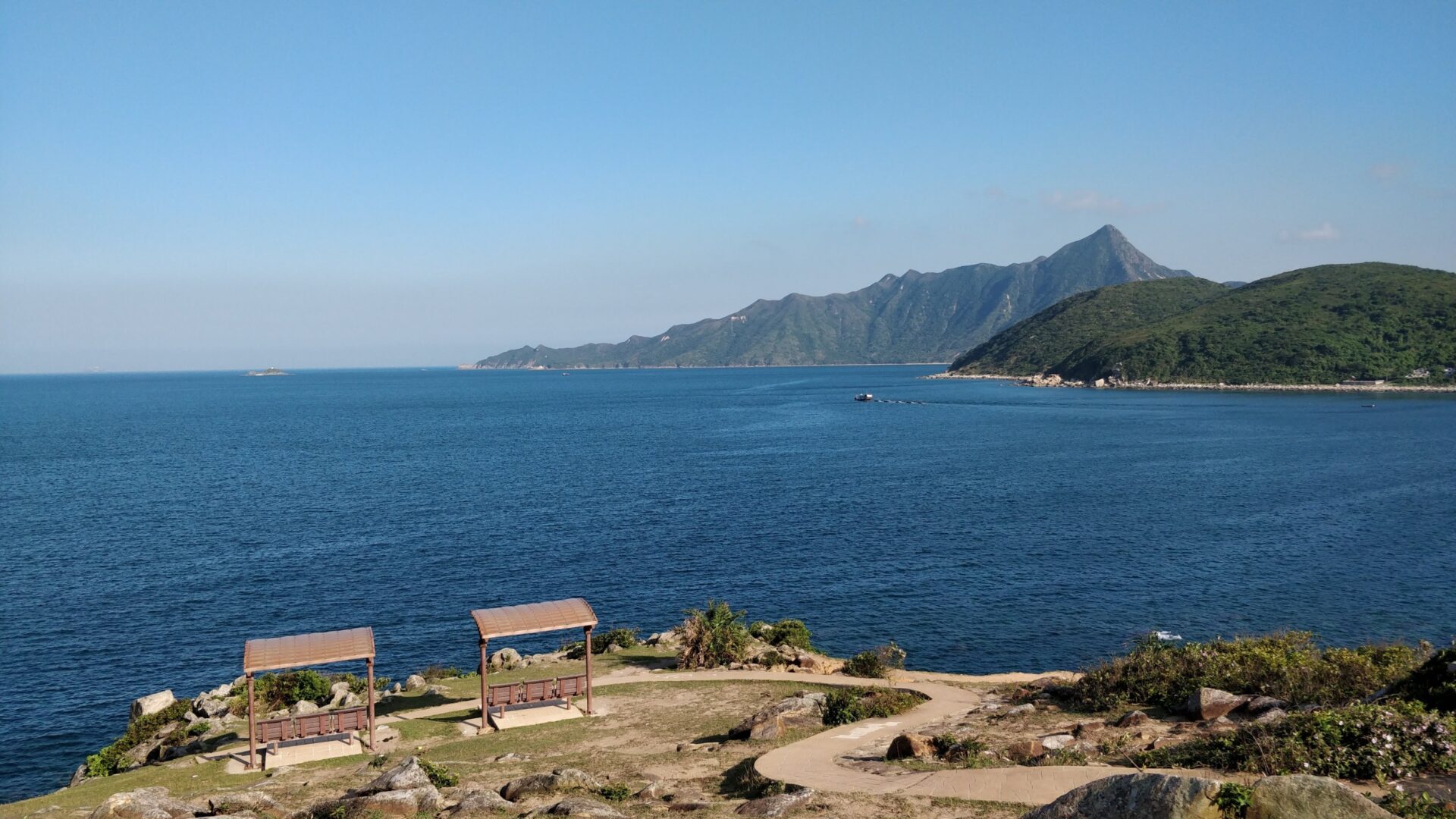 Tap Mun Grass Island Hike : Hong Kong | Visions of Travel