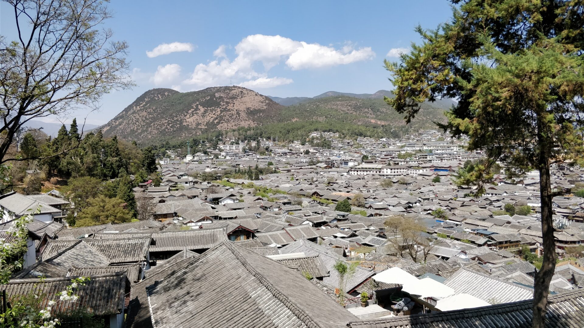 Lion Rock Mountain Wangu Tower : Lijiang China | Visions of Travel