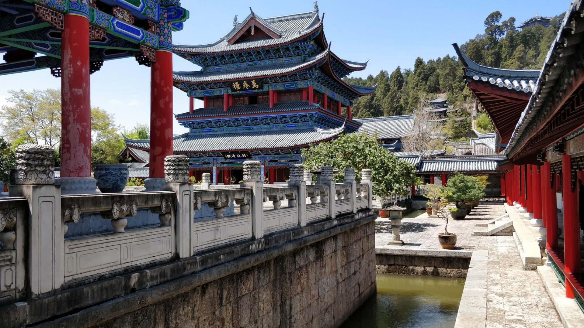 Lion Rock Mountain Wangu Tower : Lijiang China | Visions of Travel
