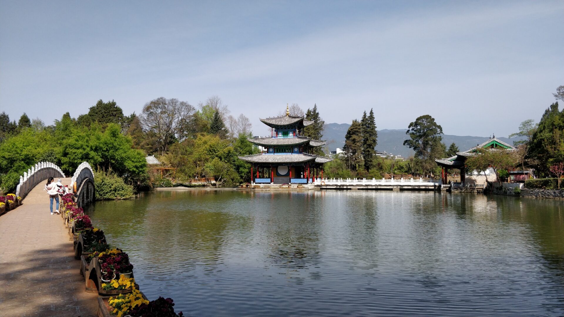 Heilongtan Park and Black Dragon Pool : Old Lijiang Yunnan China ...