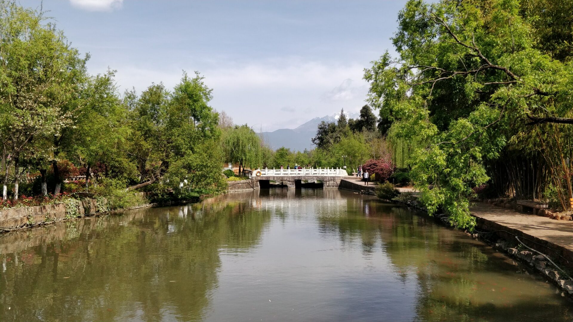 Heilongtan Park and Black Dragon Pool : Old Lijiang Yunnan China ...
