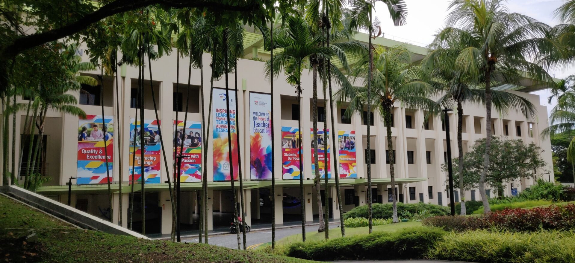 Nanyang Technological University Campus : Singapore | Visions of Travel