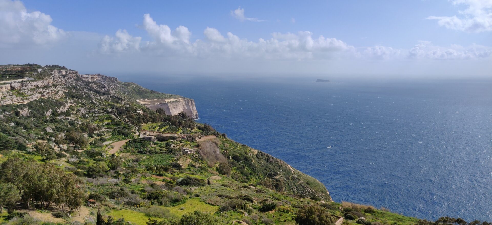 Dingli cliffs, Ħaġar Qim, & Blue Grotto : Malta | Visions of Travel