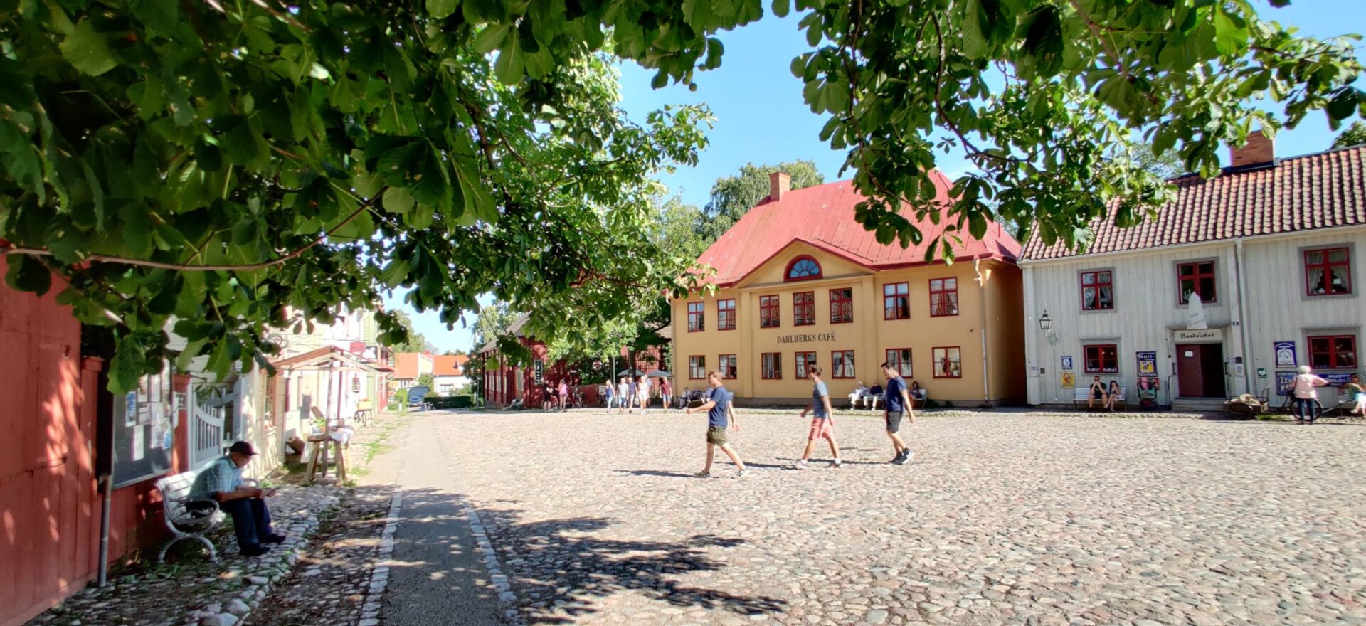 Walking tour of Linkoping : Sweden | Visions of Travel