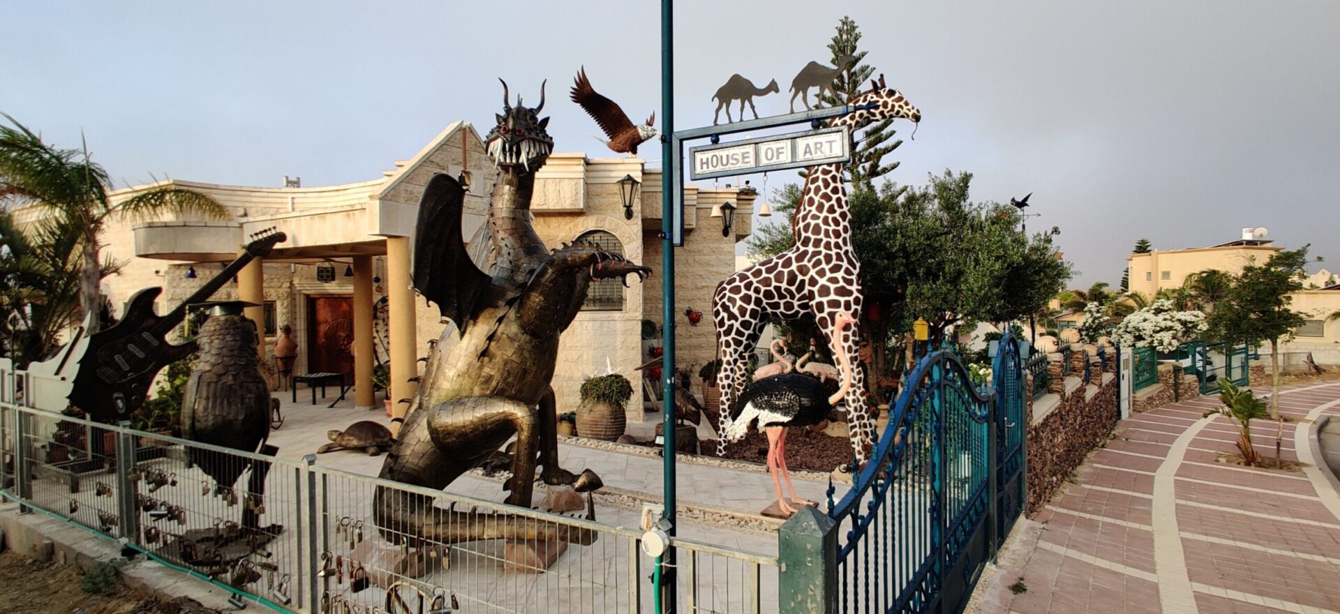 House of Art : Arad | Visions of Travel