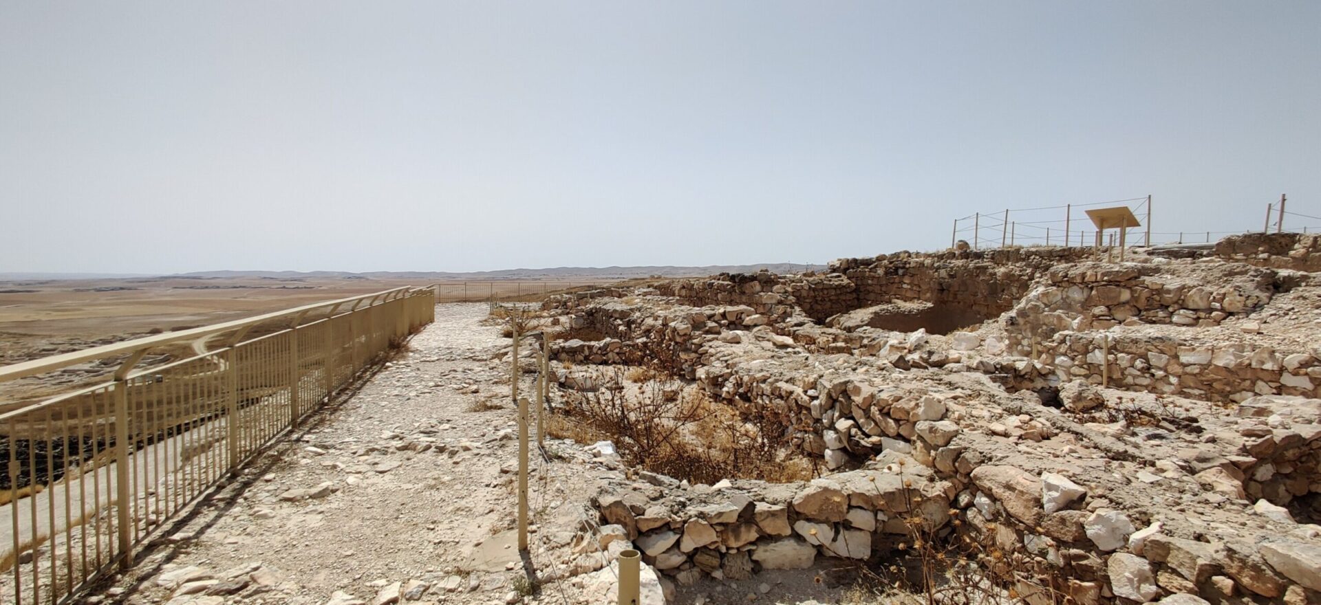 From ancient Tel Arad to the Dead Sea : Southern Israel | Visions of Travel